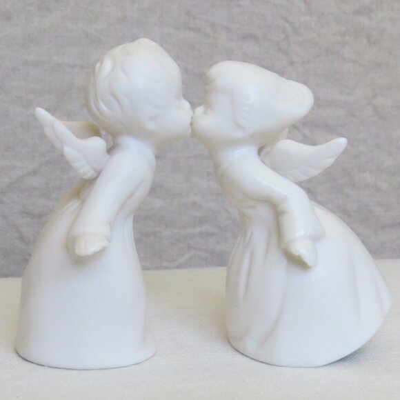 Vintage | Accents | Vintage Schmid Bros Porcelain Kissing Angel Figurines Set Of 2 Collectible ...